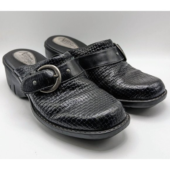 Clarks | Shoes | Clarks Artisan Womens 7 M Artisan Black Woven Leather ...